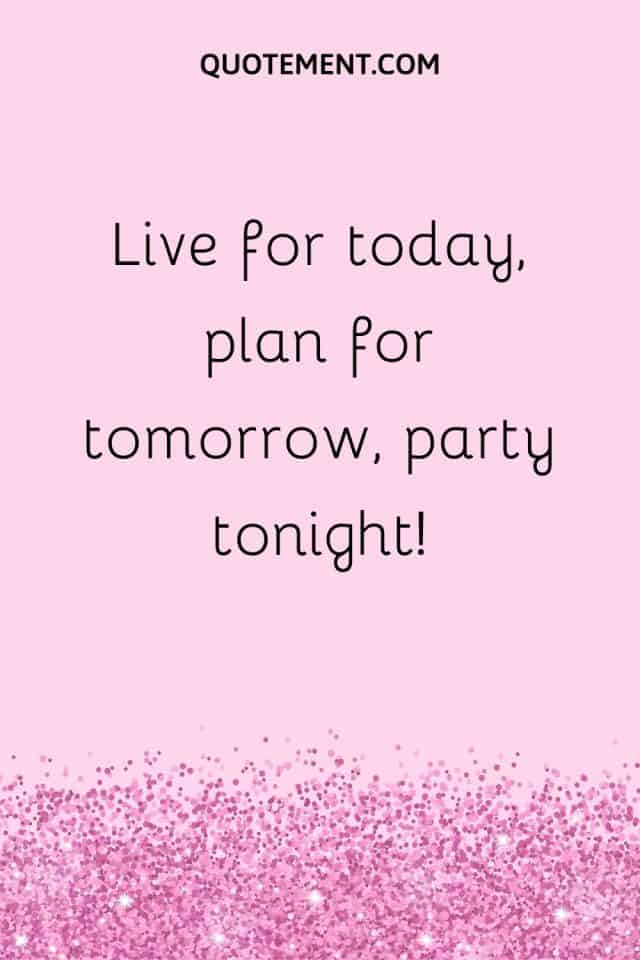 180 Fantastic Prom Captions For Your Stunning Prom Pics