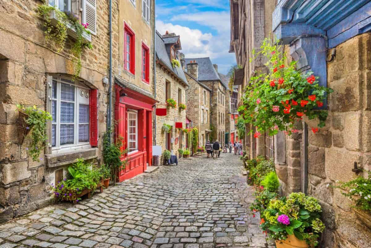 35 Fantastic Street Quotes That Are Sure To Impress You